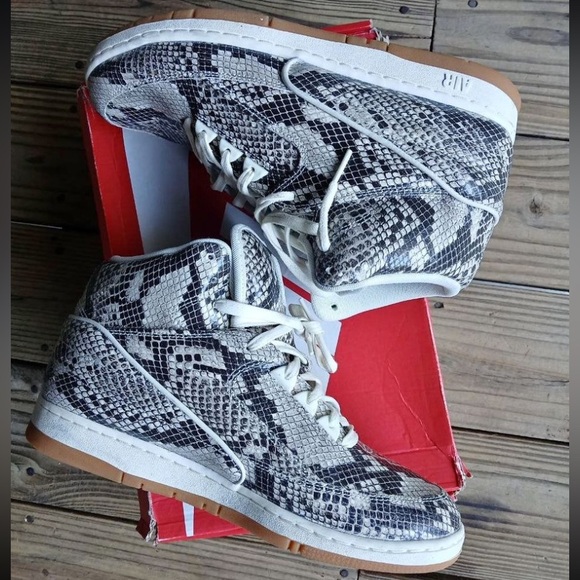 Nike | Shoes | Nike Air Python Premium Gum 7506620 Snake Print Sneakers ...